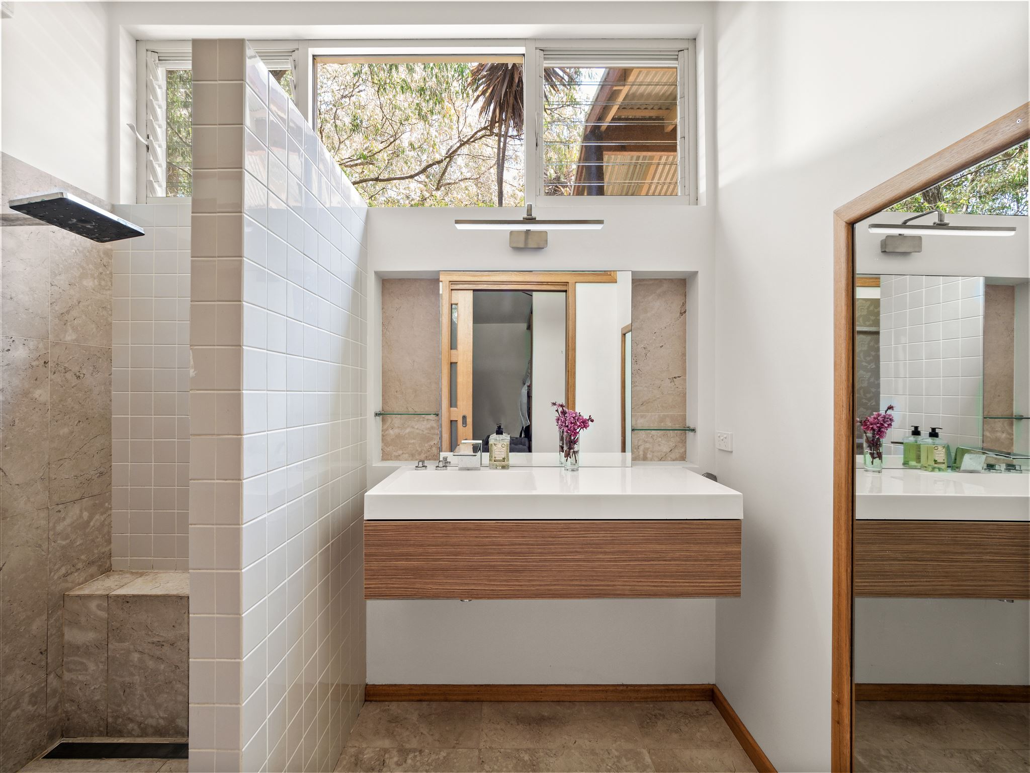 Orchard Homestead | Countryside Cottage Retreat in Yallingup